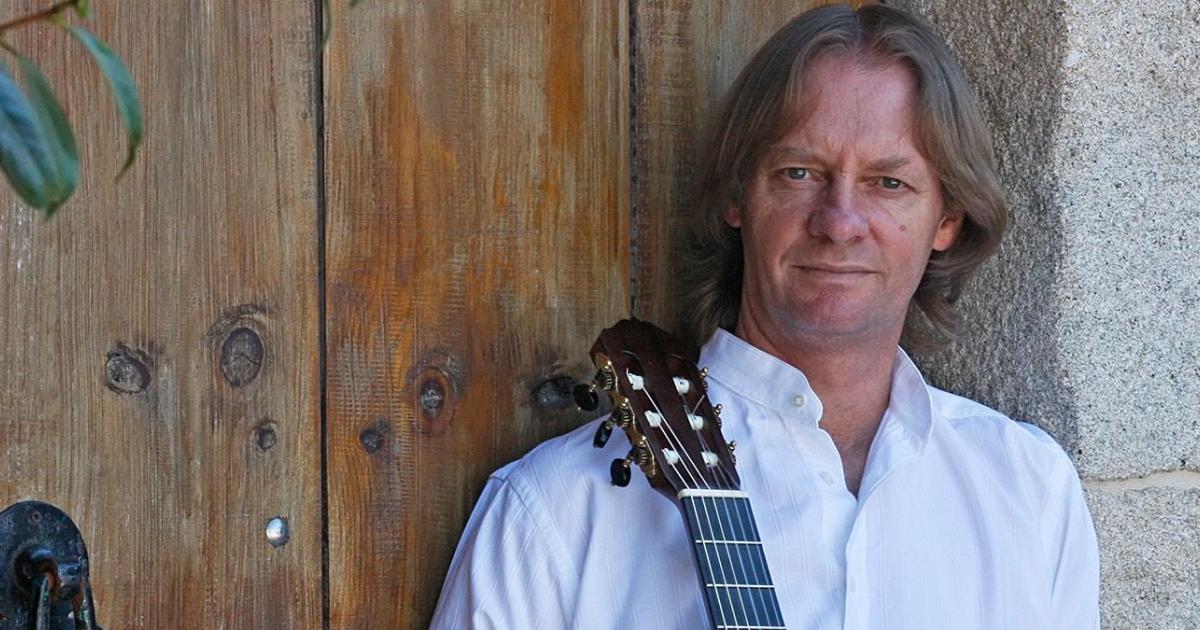 David Russell, guitar